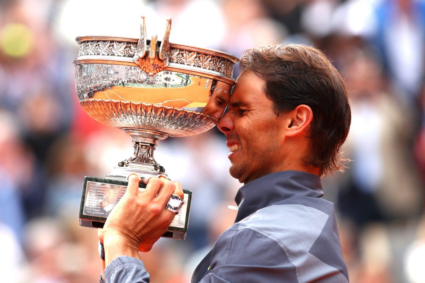 İspanyol raket Rafael Nadal, kendi rekorunu kırarak Roland Garros'ta 12 ...