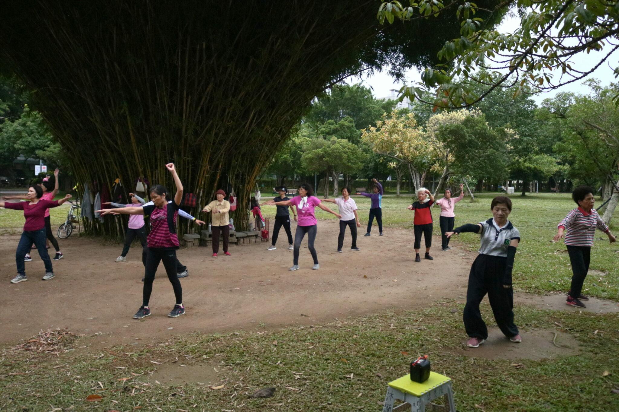 Taiwanese seniors like exercising at 4 am. But why? - Medyascope