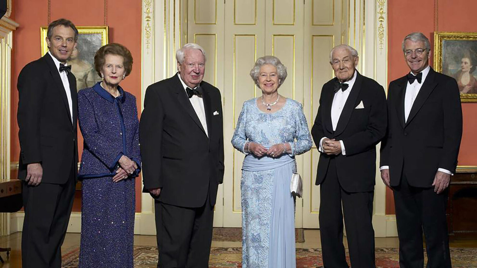 Sayılarla Kraliçe Elizabeth’in hayatı - Medyascope