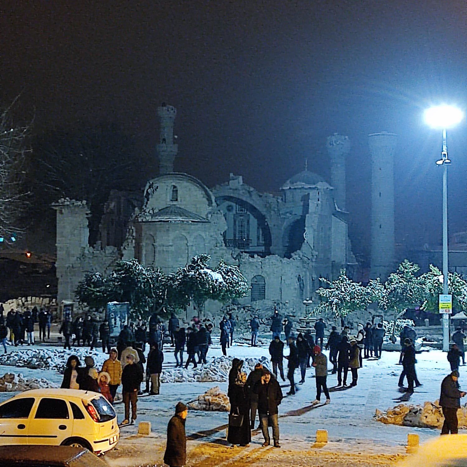Deprem bölgesinde il il son durum | Malatya’da en az 106 kişi öldü ...
