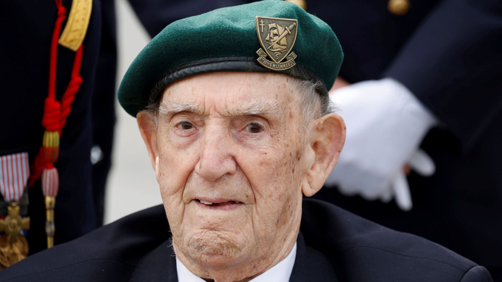 Normandiya Çıkarması'nda yer alan son Fransız komandosu 100 yaşında ...
