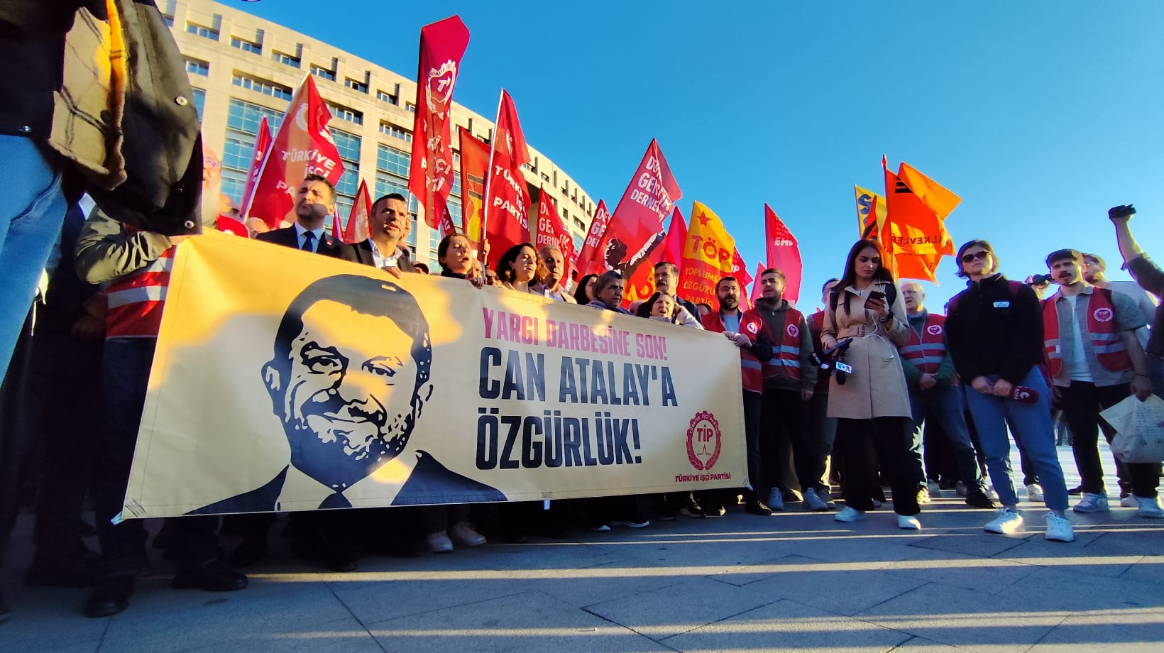 Can Atalay'ın milletvekili seçilmesinin birinci yılında İstanbul ...