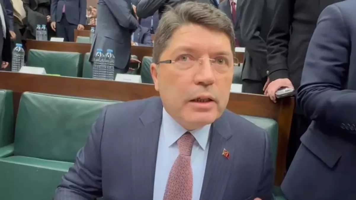 "Adam gibi izin iste” tartışması: Bakan yanlış anlaşıldığını savundu