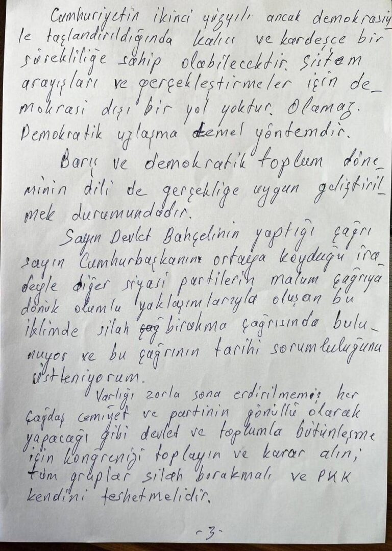 Öcalan'dan tarihi çağrı: "PKK kendini feshetsin" - canlı oku - Medyascope